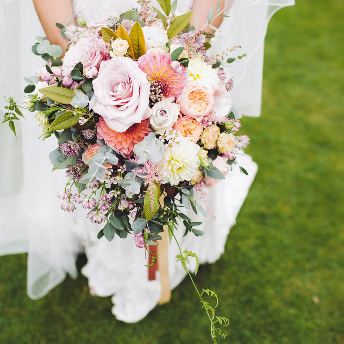 Wedding Flowers By Season & Colour | Fennes